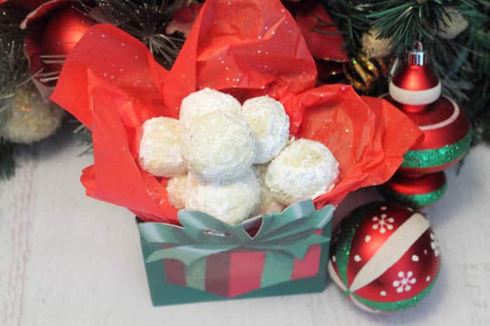 Brazil Nut Snowball Cookies - 2 Cookin Mamas