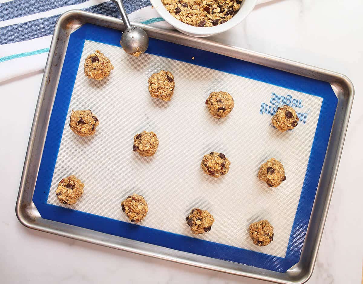 Gluten-Free Oatmeal Chocolate Chip Cookies