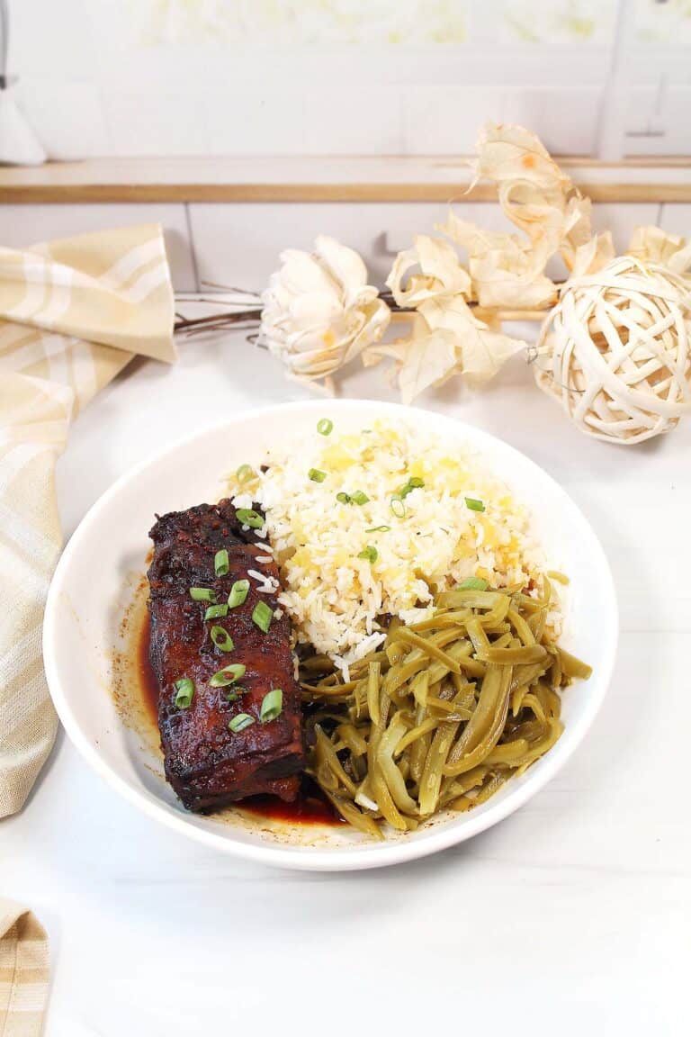 Slow Cooker Hawaiian Short Ribs