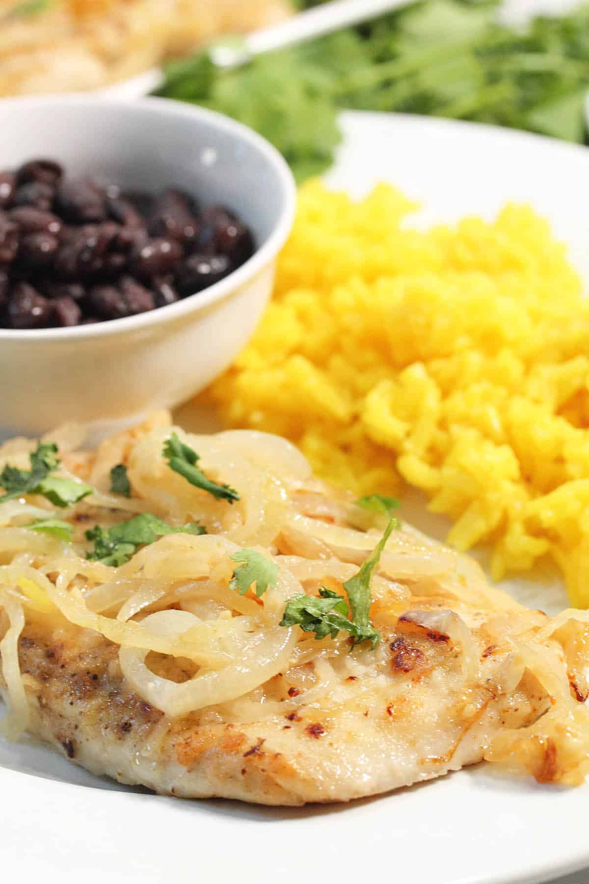 Cuban Chicken with Onions - Pechuga a la Plancha