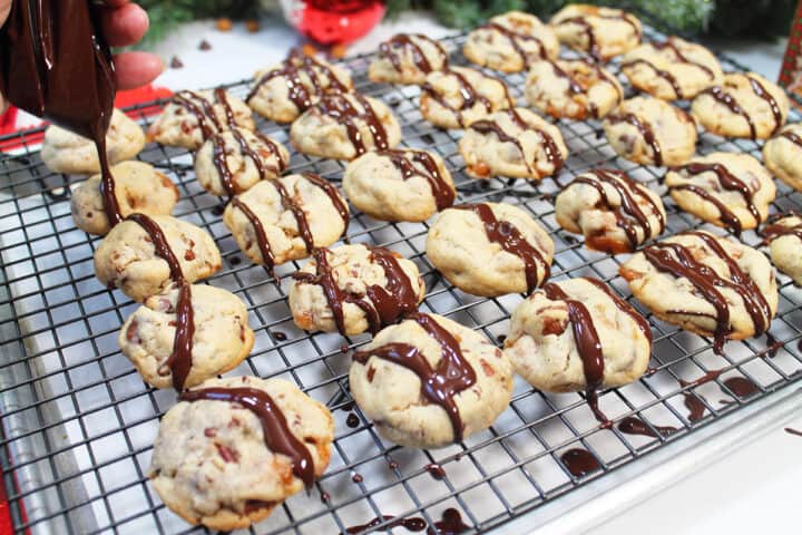 Turtle Cheesecake Cookies - Cookie Swap Time
