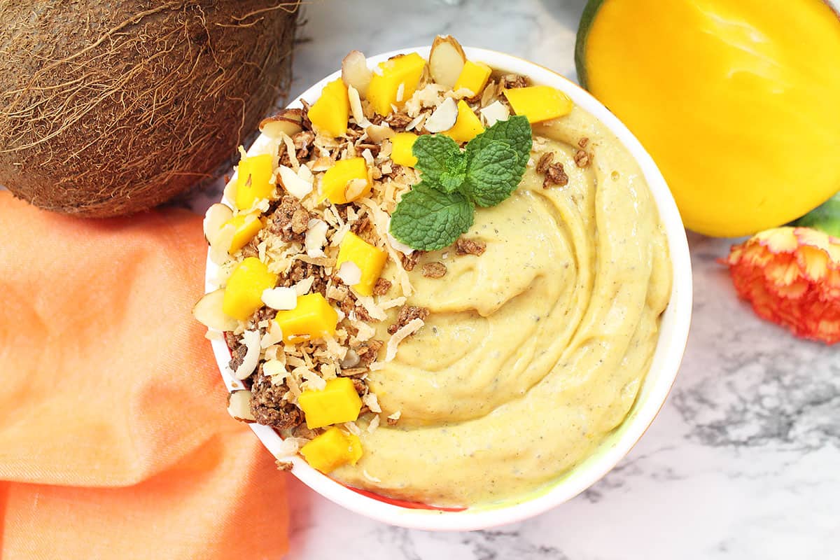 Coconut Mango Smoothie Bowl