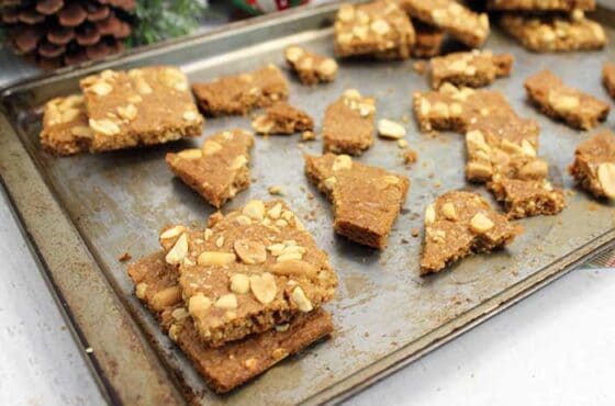 Crisp Crunchy Peanut Brittle Cookies