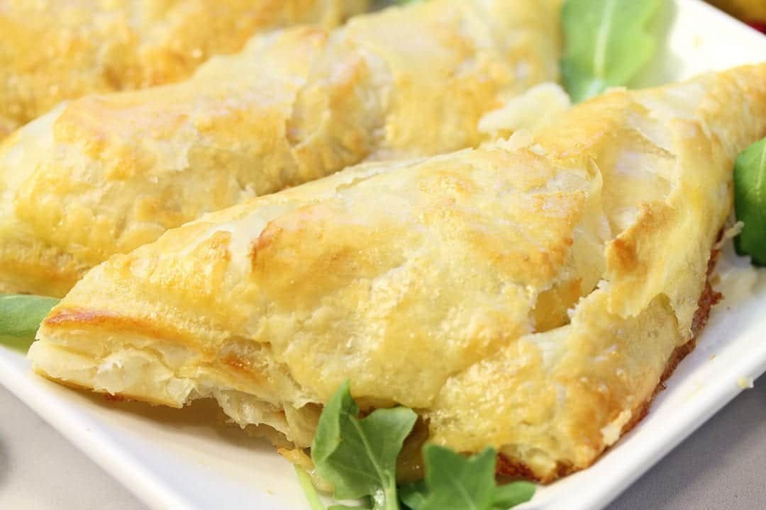 Ham and Cheese Puff Pastry Pockets