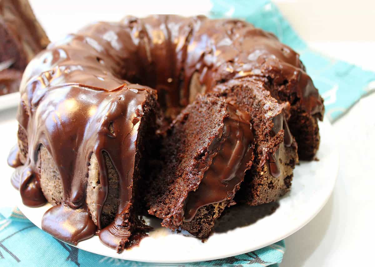 Moist Chocolate Pound Cake Recipe