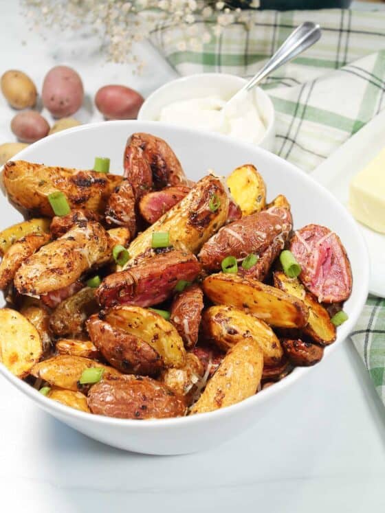 Air Fryer Fingerling Potatoes - 2 Cookin Mamas
