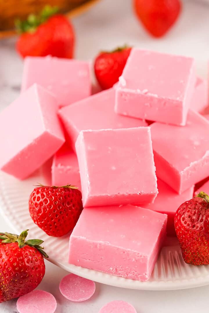 Easy 2 Ingredient Strawberry Fudge - 2 Cookin Mamas